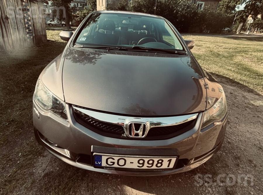 Brūns Honda Civic 2011 Rīga, ar dzinēja tilpumu 1.80 L un nobraukumu 126 tūkst. km par 6000 €, foto 8 vietnē AUTOMOTO.COM.LV