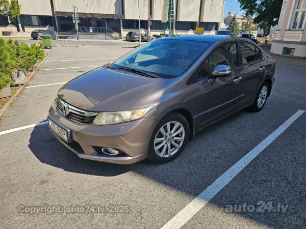 Brown Honda Civic 2012 in Tartu, with an engine capacity of 1.80 L and mileage of 191 thousand km for 4500 €, photo 1 on AUTOMOTO.COM.LV