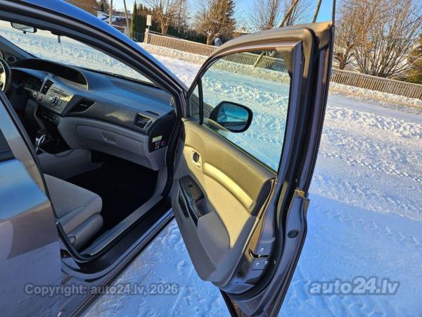 Brūns Honda Civic 2013 Rakvere, ar dzinēja tilpumu 1.80 L un nobraukumu 181 tūkst. km par 5900 €, foto 11 vietnē AUTOMOTO.COM.LV
