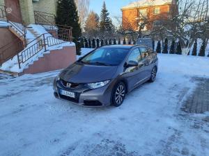 Brown Honda Civic 2014 in Siauliai, with an engine capacity of 1.60 L and mileage of 271 thousand km for 3250 €, photo 3 on AUTOMOTO.COM.LV