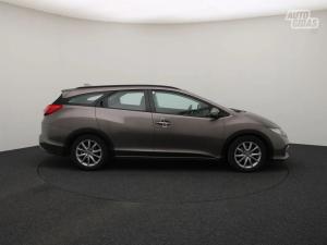 Brown Honda Civic 2014 in Vilnius, with an engine capacity of 1.60 L and mileage of 91 thousand km for 7799 €, photo 10 on AUTOMOTO.COM.LV