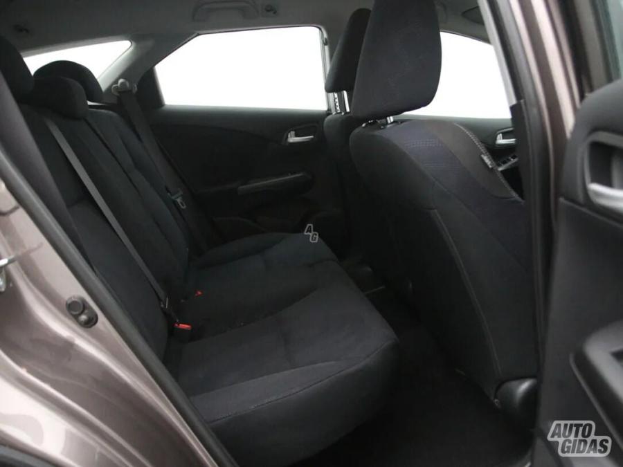 Brown Honda Civic 2014 in Vilnius, with an engine capacity of 1.60 L and mileage of 91 thousand km for 7799 €, photo 16 on AUTOMOTO.COM.LV