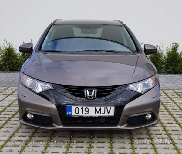 Brūns Honda Civic 2015 Tallina, ar dzinēja tilpumu 1.80 L un nobraukumu 165 tūkst. km par 8500 €, foto 2 vietnē AUTOMOTO.COM.LV