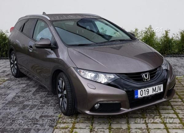 Brūns Honda Civic 2015 Tallina, ar dzinēja tilpumu 1.80 L un nobraukumu 165 tūkst. km par 8500 €, foto 4 vietnē AUTOMOTO.COM.LV