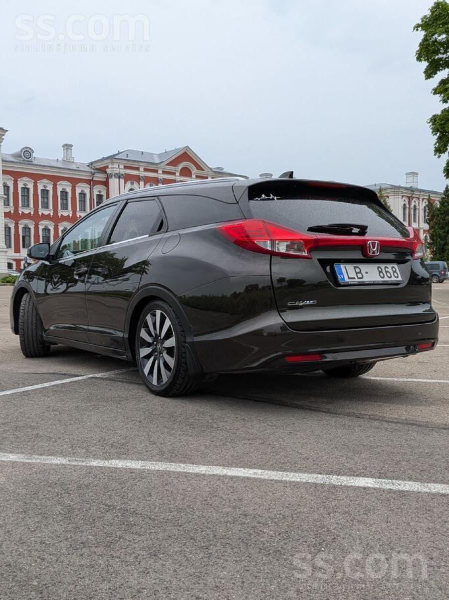 Brūns Honda Civic 2015 Jelgava, ar dzinēja tilpumu 1.80 L un nobraukumu 160 tūkst. km par 8550 €, foto 7 vietnē AUTOMOTO.COM.LV