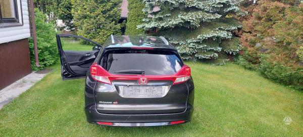 Brown Honda Civic 2016 in Trakai, with an engine capacity of 1.80 L and mileage of 171 thousand km for 3140 €, photo 8 on AUTOMOTO.COM.LV