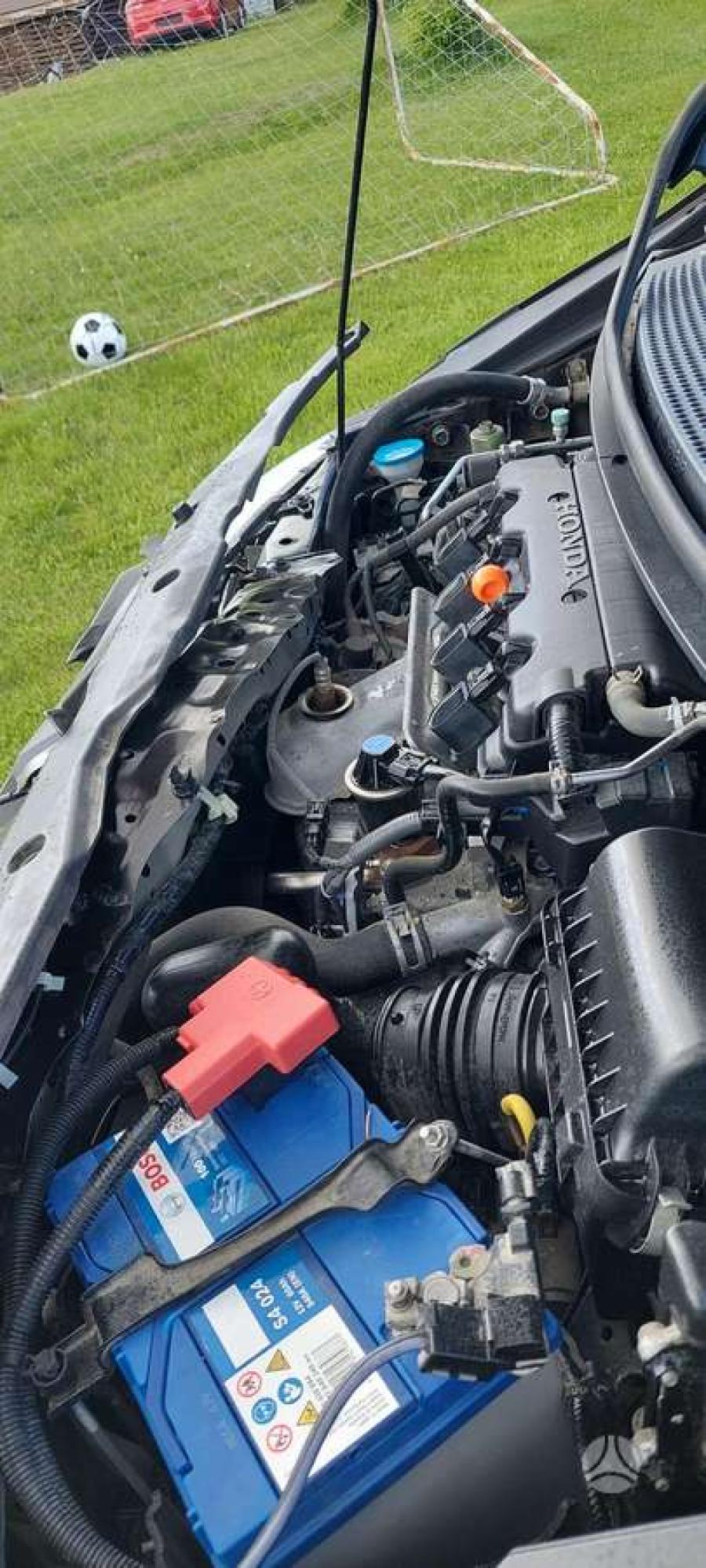 Brown Honda Civic 2016 in Trakai, with an engine capacity of 1.80 L and mileage of 171 thousand km for 3140 €, photo 18 on AUTOMOTO.COM.LV