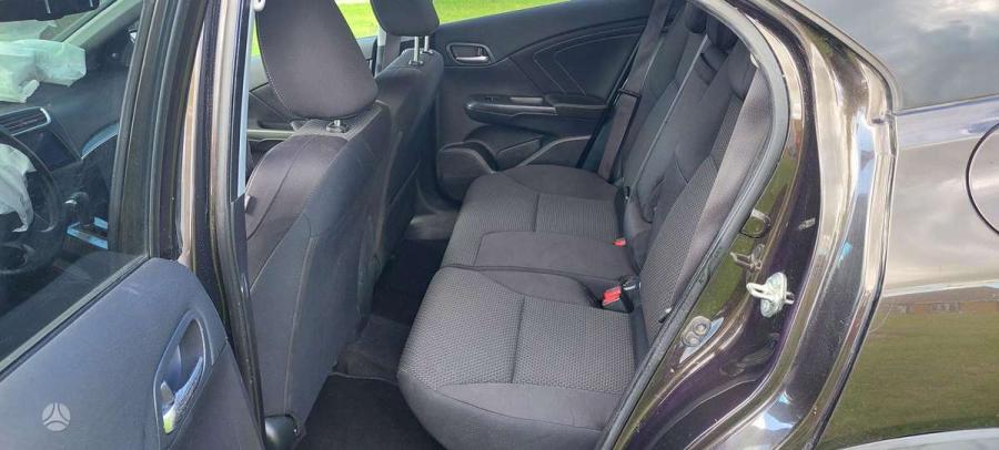 Brown Honda Civic 2016 in Trakai, with an engine capacity of 1.80 L and mileage of 171 thousand km for 3140 €, photo 29 on AUTOMOTO.COM.LV