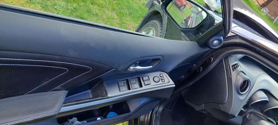 Brown Honda Civic 2016 in Trakai, with an engine capacity of 1.80 L and mileage of 171 thousand km for 3140 €, photo 31 on AUTOMOTO.COM.LV