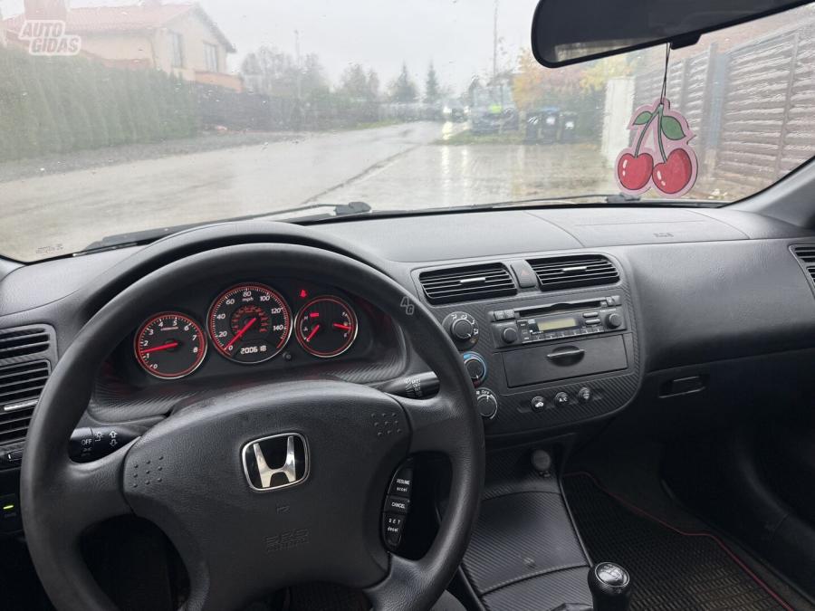 Honda Civic 2002 Trakai, ar dzinēja tilpumu 1.60 L un nobraukumu 323 tūkst. km par 1400 €, foto 5 vietnē AUTOMOTO.COM.LV