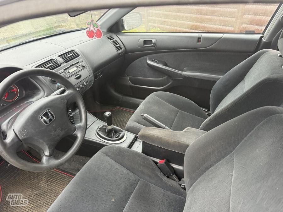 Honda Civic 2002 Trakai, ar dzinēja tilpumu 1.60 L un nobraukumu 323 tūkst. km par 1400 €, foto 6 vietnē AUTOMOTO.COM.LV