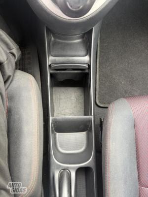 Honda Civic 2004 in Vilnius, with an engine capacity of 1.70 L and mileage of 281 thousand km for 1299 €, photo 14 on AUTOMOTO.COM.LV