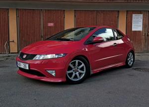 Honda Civic 2007 in Riga, with an engine capacity of 2.00 L and mileage of 297 thousand km for 4390 €, photo  on AUTOMOTO.COM.LV