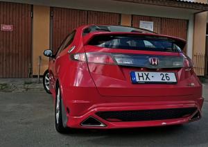 Honda Civic 2007 in Riga, with an engine capacity of 2.00 L and mileage of 297 thousand km for 4390 €, photo 4 on AUTOMOTO.COM.LV