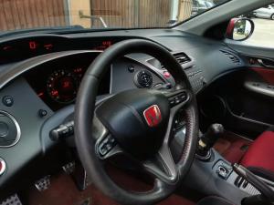Honda Civic 2007 in Riga, with an engine capacity of 2.00 L and mileage of 297 thousand km for 4390 €, photo 10 on AUTOMOTO.COM.LV