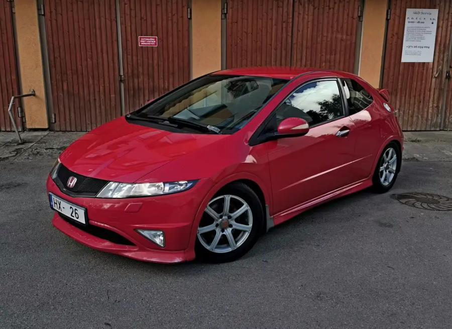 Honda Civic 2007 in Riga, with an engine capacity of 2.00 L and mileage of 297 thousand km for 4390 €, photo 13 on AUTOMOTO.COM.LV