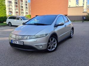 Хонда Цивик 2008 в Вильнюс, объемом двигателя 1.80 л и пробегом 299 тыс. км за 1250 €, фото 6 на AUTOMOTO.COM.LV