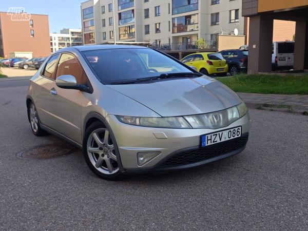 Honda Civic 2008 Viļņa, ar dzinēja tilpumu 1.80 L un nobraukumu 299 tūkst. km par 1250 €, foto 8 vietnē AUTOMOTO.COM.LV