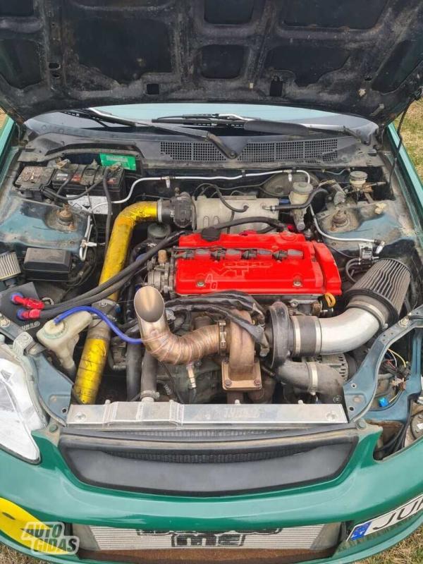 Green Honda Civic 2000 in Vilnius, with an engine capacity of 2.10 L and mileage of 0 thousand km for 13000 €, photo 6 on AUTOMOTO.COM.LV