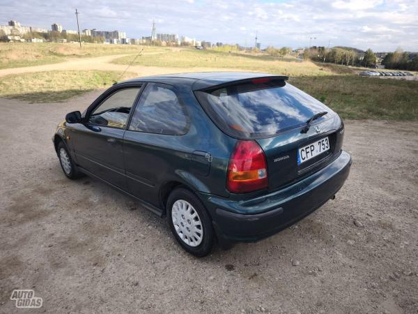 Zaļš Honda Civic 1997 Viļņa, ar dzinēja tilpumu 1.40 L un nobraukumu 115 tūkst. km par 1600 €, foto 5 vietnē AUTOMOTO.COM.LV