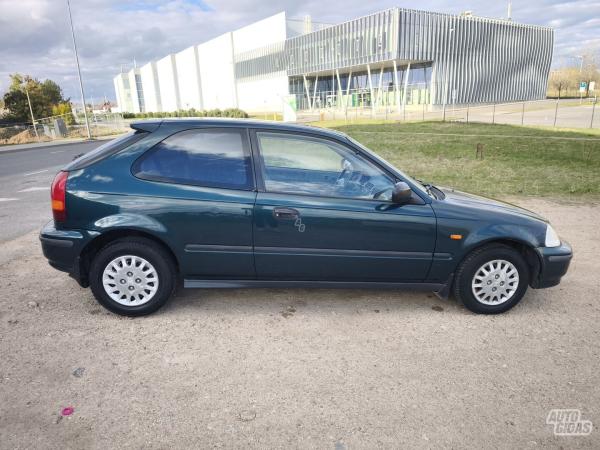 Zaļš Honda Civic 1997 Viļņa, ar dzinēja tilpumu 1.40 L un nobraukumu 115 tūkst. km par 1600 €, foto 7 vietnē AUTOMOTO.COM.LV