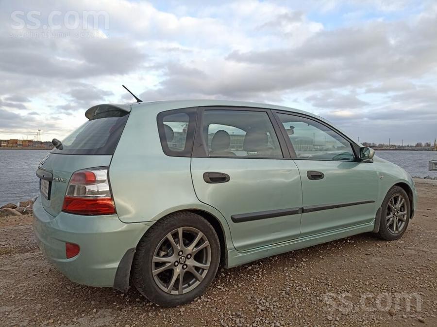 Zaļš Honda Civic 2004 Rīga, ar dzinēja tilpumu 1.60 L un nobraukumu 345 tūkst. km par 850 €, foto 8 vietnē AUTOMOTO.COM.LV