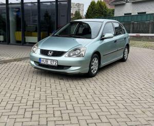 Zaļš Honda Civic 2004 Viļņa, ar dzinēja tilpumu 1.40 L un nobraukumu 194 tūkst. km par 1300 €, foto  vietnē AUTOMOTO.COM.LV