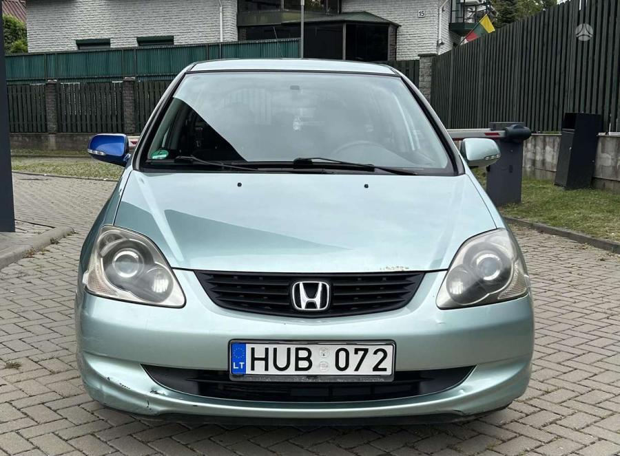 Zaļš Honda Civic 2004 Viļņa, ar dzinēja tilpumu 1.40 L un nobraukumu 194 tūkst. km par 1300 €, foto 3 vietnē AUTOMOTO.COM.LV