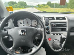 Green Honda Civic 2005 in Tallinn, with an engine capacity of 1.40 L and mileage of 151 thousand km for 1199 €, photo 6 on AUTOMOTO.COM.LV