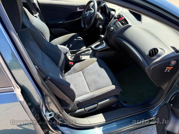 Green Honda Civic 2013 in Tallinn, with an engine capacity of 1.80 L and mileage of 183 thousand km for 6900 €, photo 9 on AUTOMOTO.COM.LV