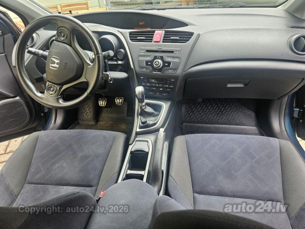 Zaļš Honda Civic 2013 Tallina, ar dzinēja tilpumu 1.80 L un nobraukumu 158 tūkst. km par 6900 €, foto 7 vietnē AUTOMOTO.COM.LV