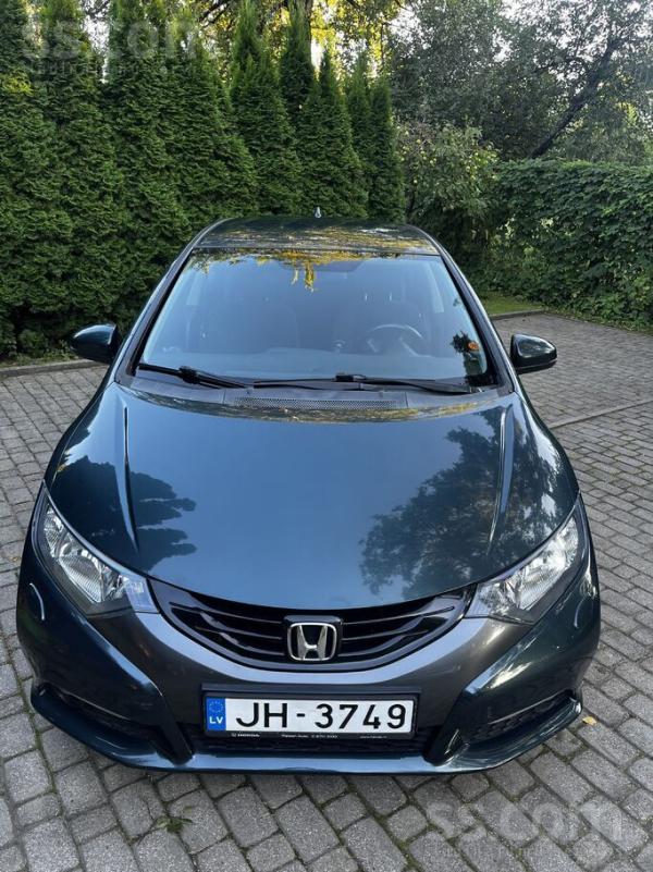 Honda Civic 2013 RÄ«ga vietnÄ ZaļŔ Honda Civic 2013 RÄ«ga, ar dzinÄja tilpumu 1.80 L un nobraukumu 156 tÅ«kst. km par 5490 ā¬, foto 4 vietnÄ AUTOMOTO.COM.LV