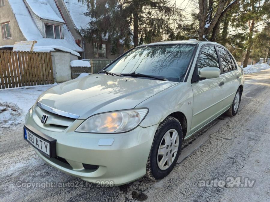 Green Honda Civic 2004 in Tallinn, with an engine capacity of 1.60 L and mileage of 240 thousand km for 1400 €, photo 2 on AUTOMOTO.COM.LV