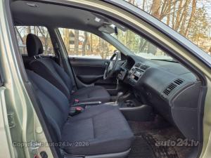Zaļš Honda Civic 2004 Tallina, ar dzinēja tilpumu 1.60 L un nobraukumu 240 tūkst. km par 1400 €, foto 6 vietnē AUTOMOTO.COM.LV