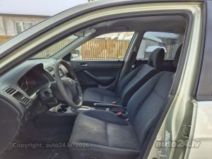 Zaļš Honda Civic 2004 Tallina, ar dzinēja tilpumu 1.60 L un nobraukumu 240 tūkst. km par 1400 €, foto 9 vietnē AUTOMOTO.COM.LV