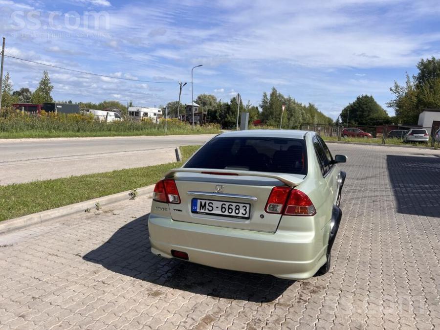 Zaļš Honda Civic 2004 Rīga, ar dzinēja tilpumu 1.60 L un nobraukumu 312 tūkst. km par 590 €, foto 3 vietnē AUTOMOTO.COM.LV