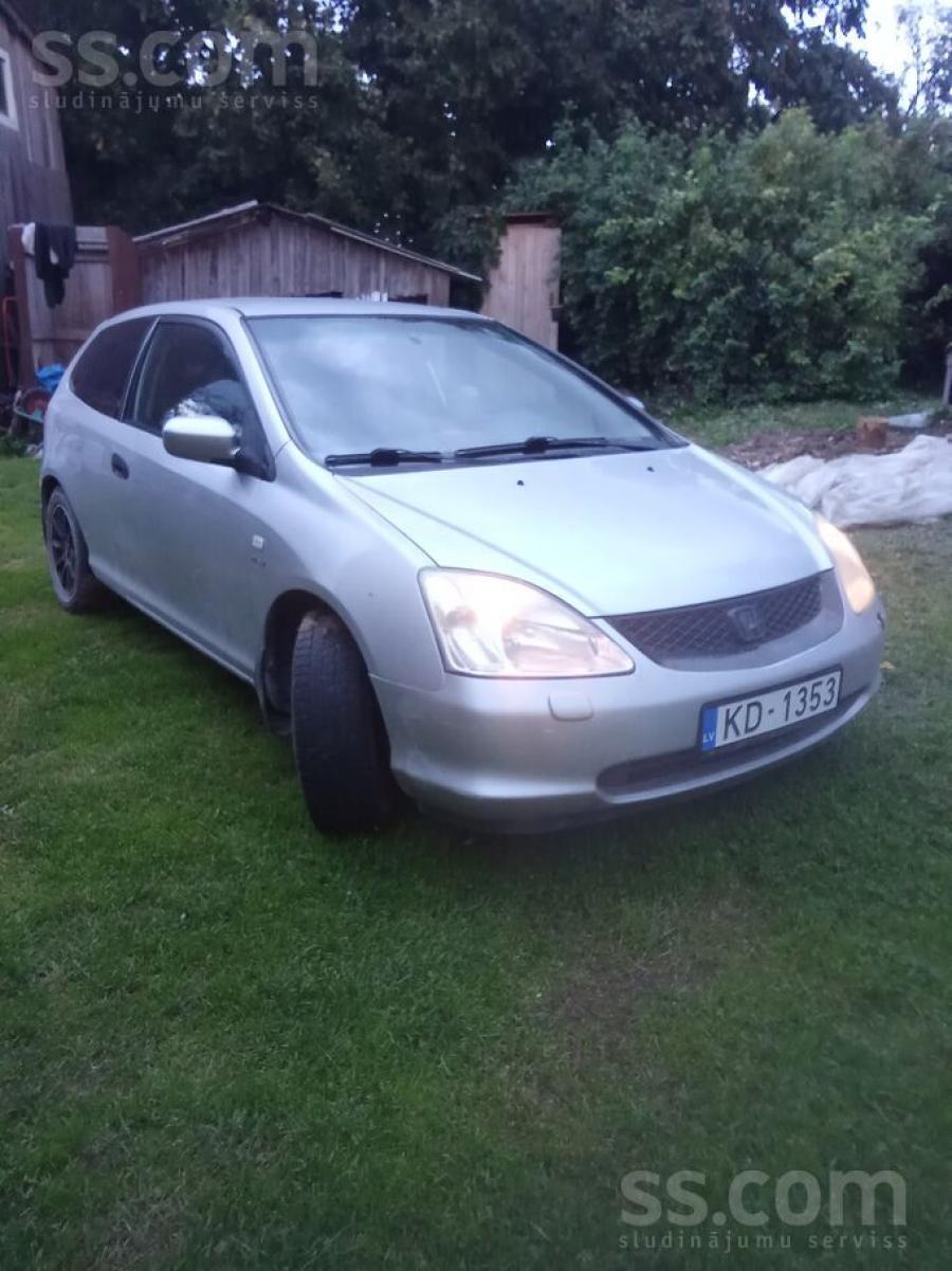Pelēks Honda Civic 2003 Bauska, ar dzinēja tilpumu 1.60 L un nobraukumu 300 tūkst. km par 850 €, foto 1 vietnē AUTOMOTO.COM.LV