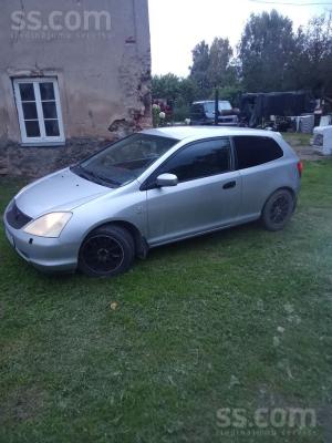 Pelēks Honda Civic 2003 Bauska, ar dzinēja tilpumu 1.60 L un nobraukumu 300 tūkst. km par 850 €, foto 3 vietnē AUTOMOTO.COM.LV