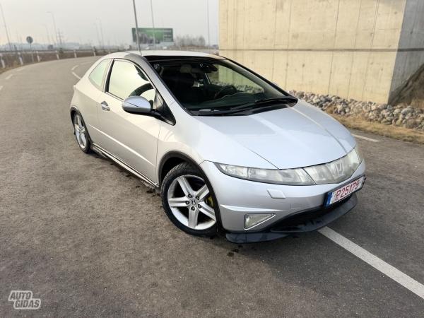 Grey Honda Civic 2008 in Kaunas, with an engine capacity of 2.20 L and mileage of 290 thousand km for 1100 €, photo 2 on AUTOMOTO.COM.LV