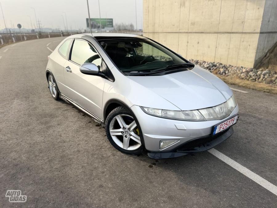 Pelēks Honda Civic 2008 Kauņa, ar dzinēja tilpumu 2.20 L un nobraukumu 290 tūkst. km par 1100 €, foto 2 vietnē AUTOMOTO.COM.LV