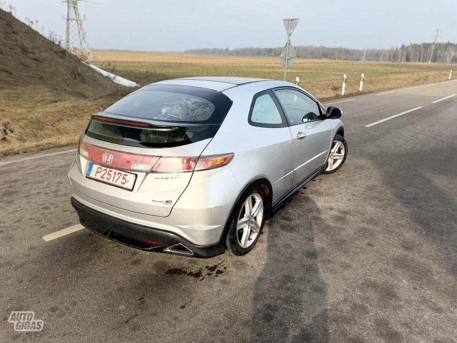 Pelēks Honda Civic 2008 Kauņa, ar dzinēja tilpumu 2.20 L un nobraukumu 290 tūkst. km par 1100 €, foto 4 vietnē AUTOMOTO.COM.LV
