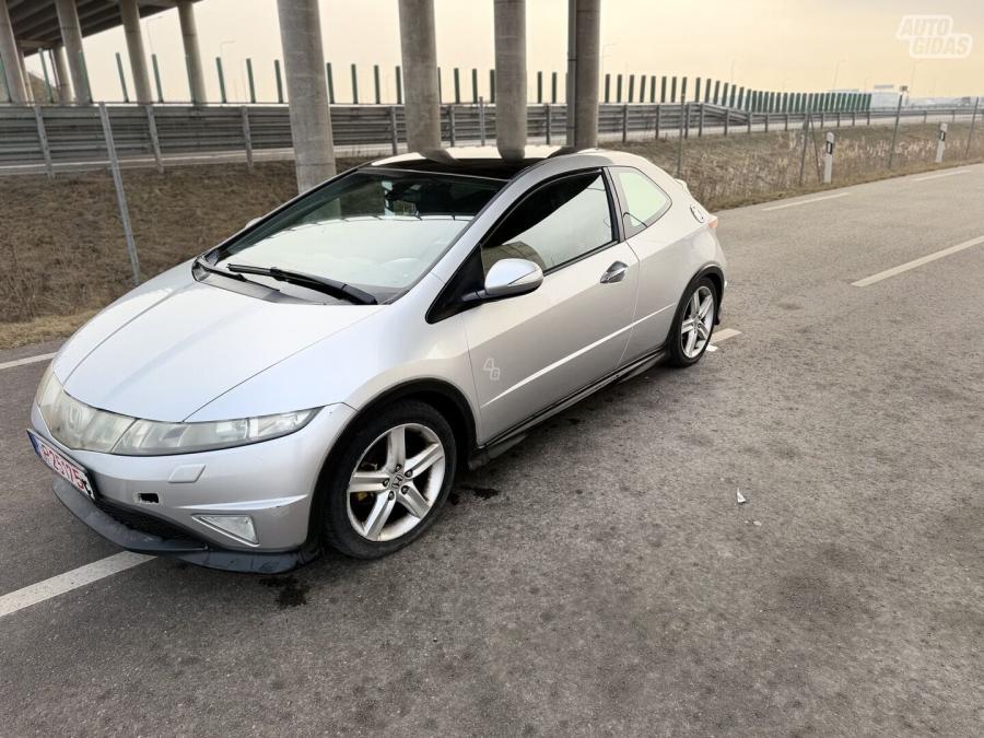 Pelēks Honda Civic 2008 Kauņa, ar dzinēja tilpumu 2.20 L un nobraukumu 290 tūkst. km par 1100 €, foto 10 vietnē AUTOMOTO.COM.LV