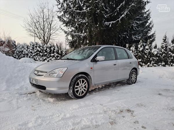 Grey Honda Civic 2002 in Vilnius, with an engine capacity of 1.60 L and mileage of 158 thousand km for 1350 €, photo 1 on AUTOMOTO.COM.LV
