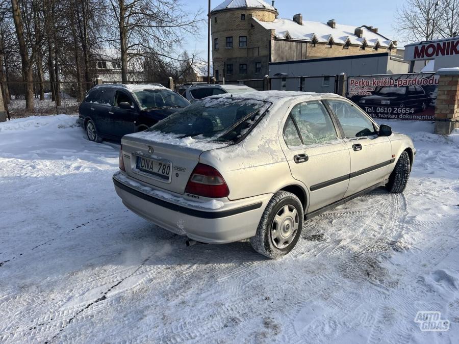 Grey Honda Civic 2000 in Siauliai, with an engine capacity of 1.60 L and mileage of 167 thousand km for 799 €, photo 3 on AUTOMOTO.COM.LV