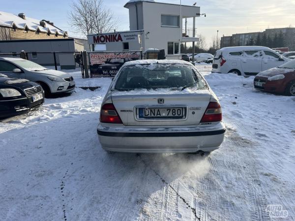 Pelēks Honda Civic 2000 Šauļi, ar dzinēja tilpumu 1.60 L un nobraukumu 167 tūkst. km par 799 €, foto 5 vietnē AUTOMOTO.COM.LV
