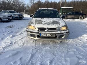 Grey Honda Civic 2000 in Siauliai, with an engine capacity of 1.60 L and mileage of 167 thousand km for 799 €, photo 6 on AUTOMOTO.COM.LV