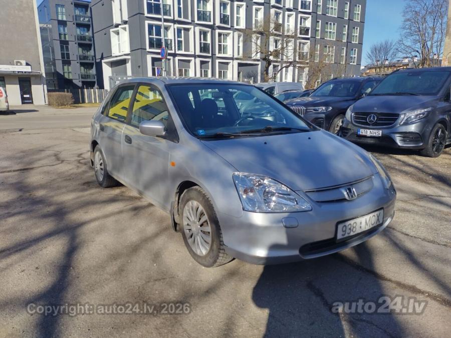 Grey Honda Civic 2001 in Tallinn, with an engine capacity of 1.60 L and mileage of 141 thousand km for 950 €, photo 1 on AUTOMOTO.COM.LV