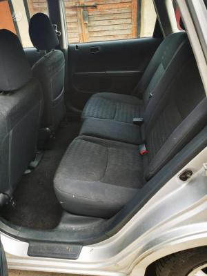 Grey Honda Civic 2001 in Kaunas, with an engine capacity of 1.40 L and mileage of 282 thousand km for 690 €, photo 9 on AUTOMOTO.COM.LV