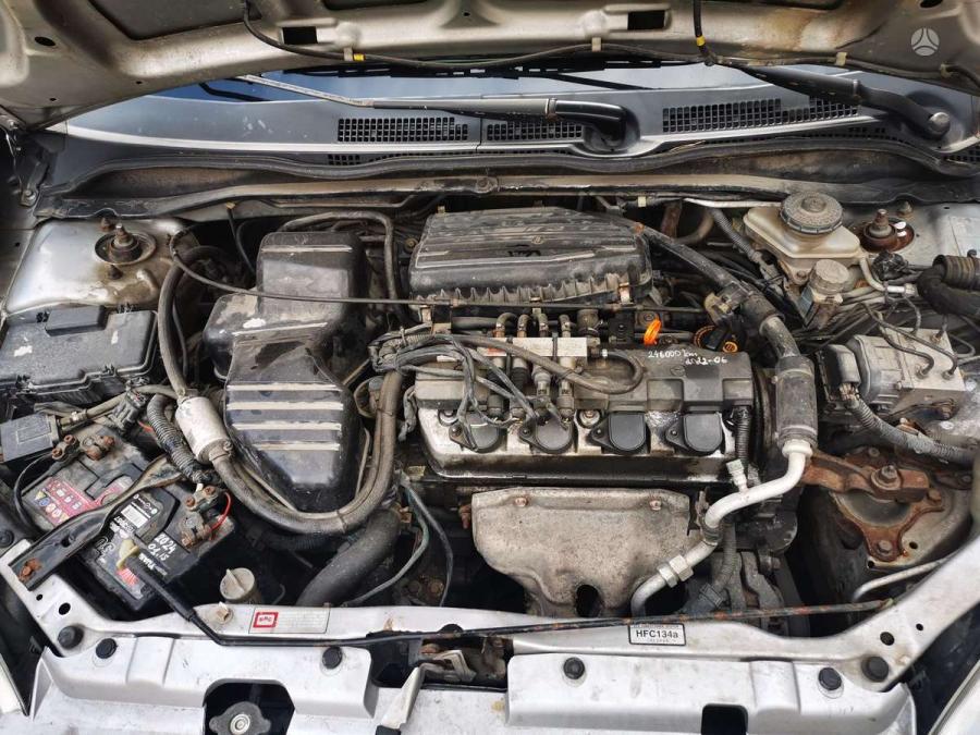 Grey Honda Civic 2001 in Kaunas, with an engine capacity of 1.40 L and mileage of 282 thousand km for 690 €, photo 14 on AUTOMOTO.COM.LV