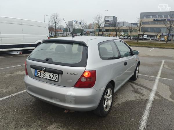 Grey Honda Civic 2002 in Kaunas, with an engine capacity of 1.40 L and mileage of 272 thousand km for 550 €, photo 5 on AUTOMOTO.COM.LV